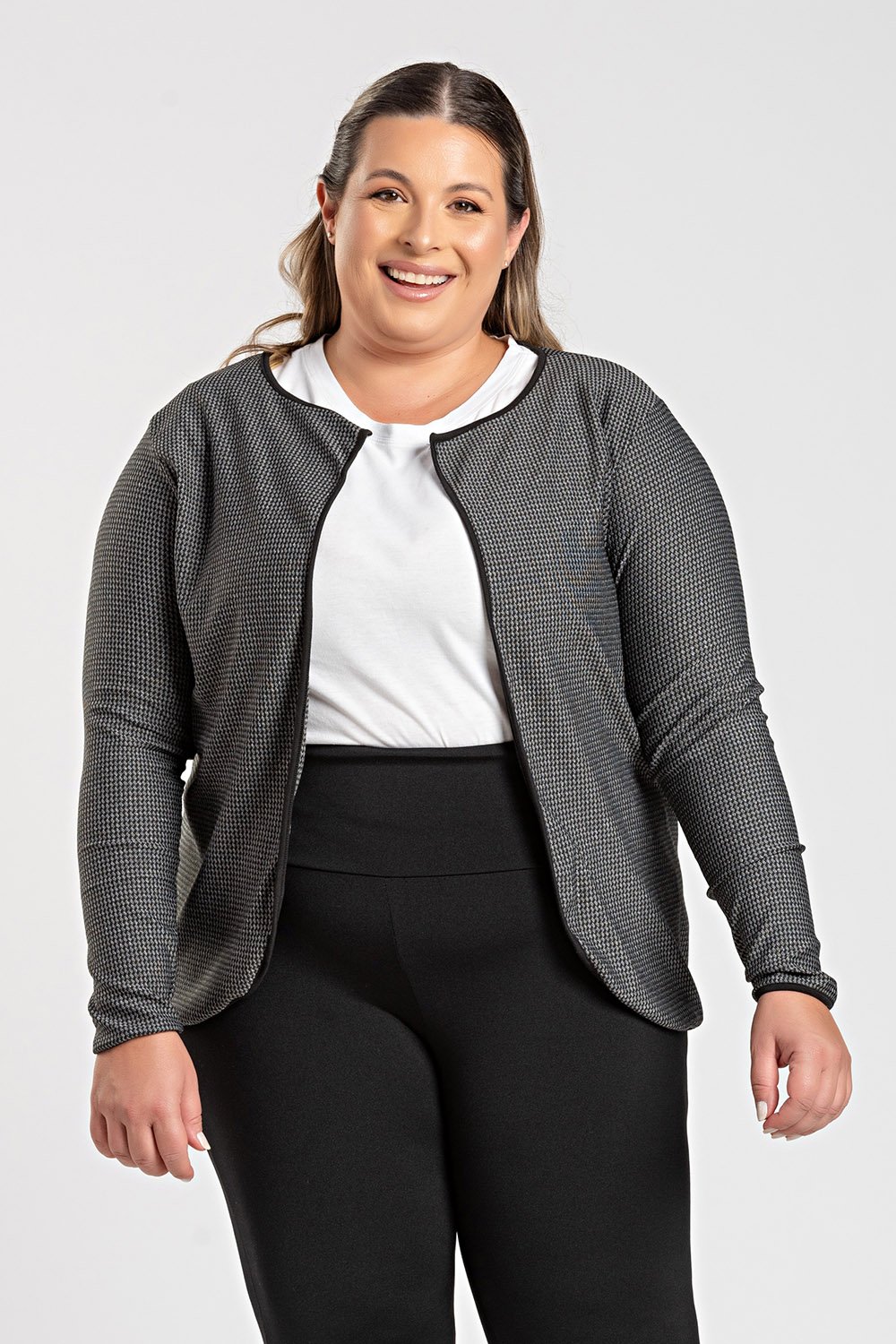 Blazer Feminino Plus Size Malha Jacquard Detalhes Contrastante - Serena